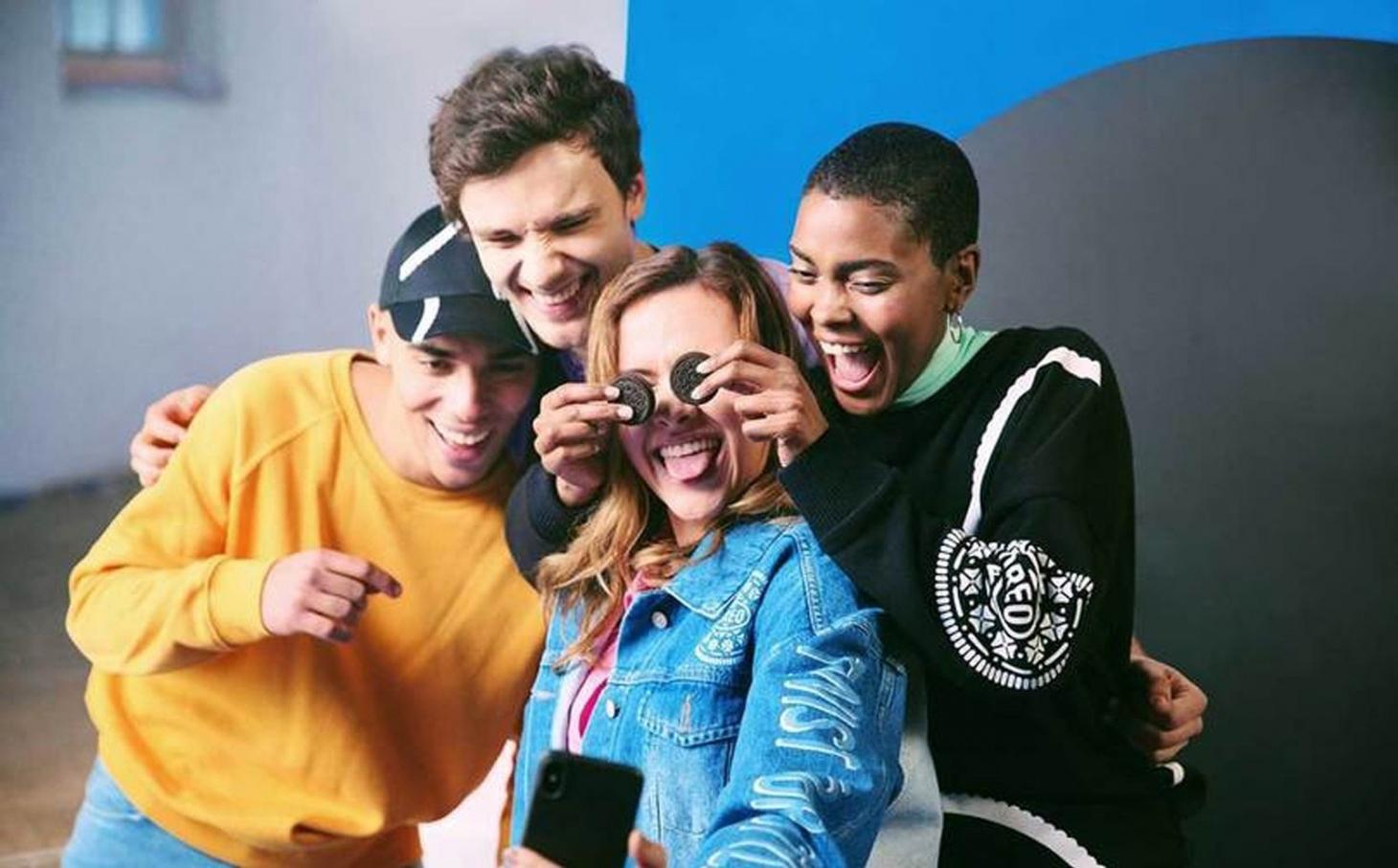 Oreo lance "Oreo Twist Your Style" avec une collection de vêtements ...