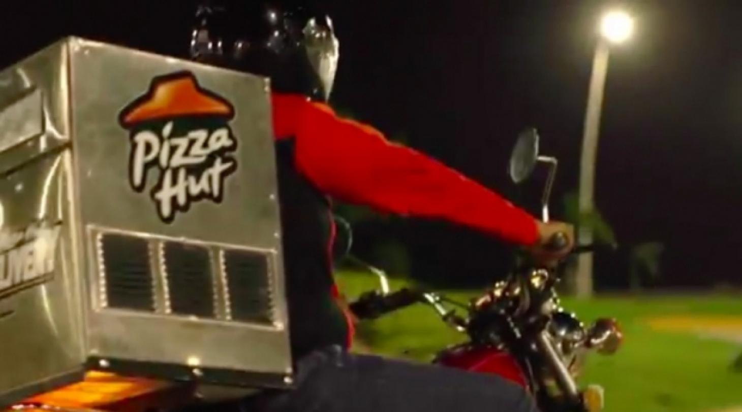 Pizza Hut : Oven Delivery, l’innovation qui permet de cuire la pizza ...