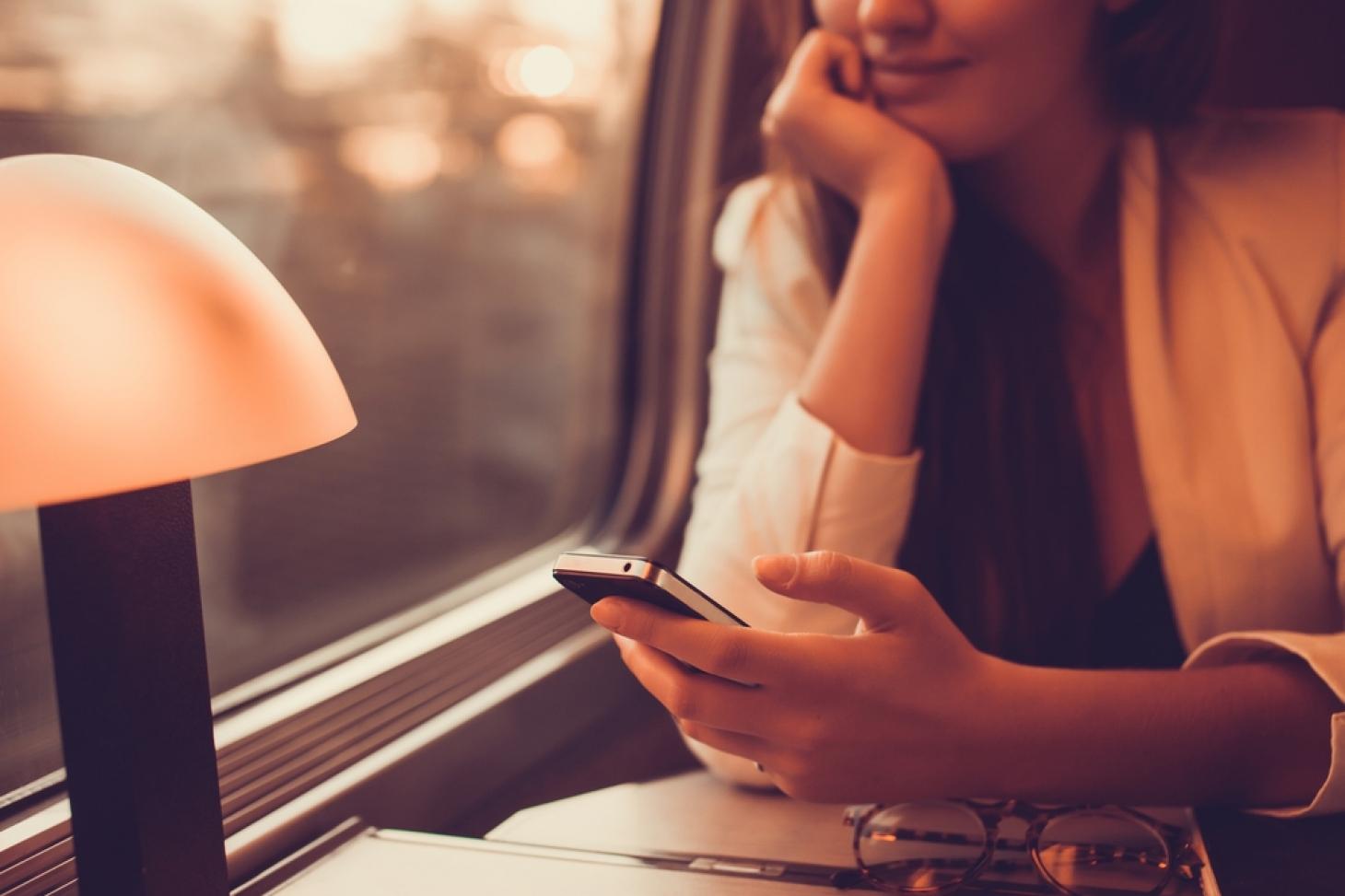 La SNCF lance l'offre TGVmax, le train illimité pour les jeunes sur ...