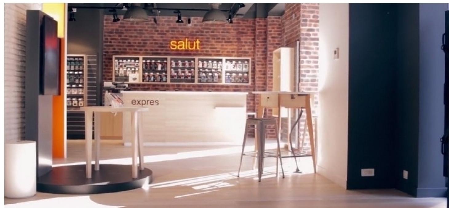 Orange inaugure son premier smart store à Paris, tout bon auprès des ...